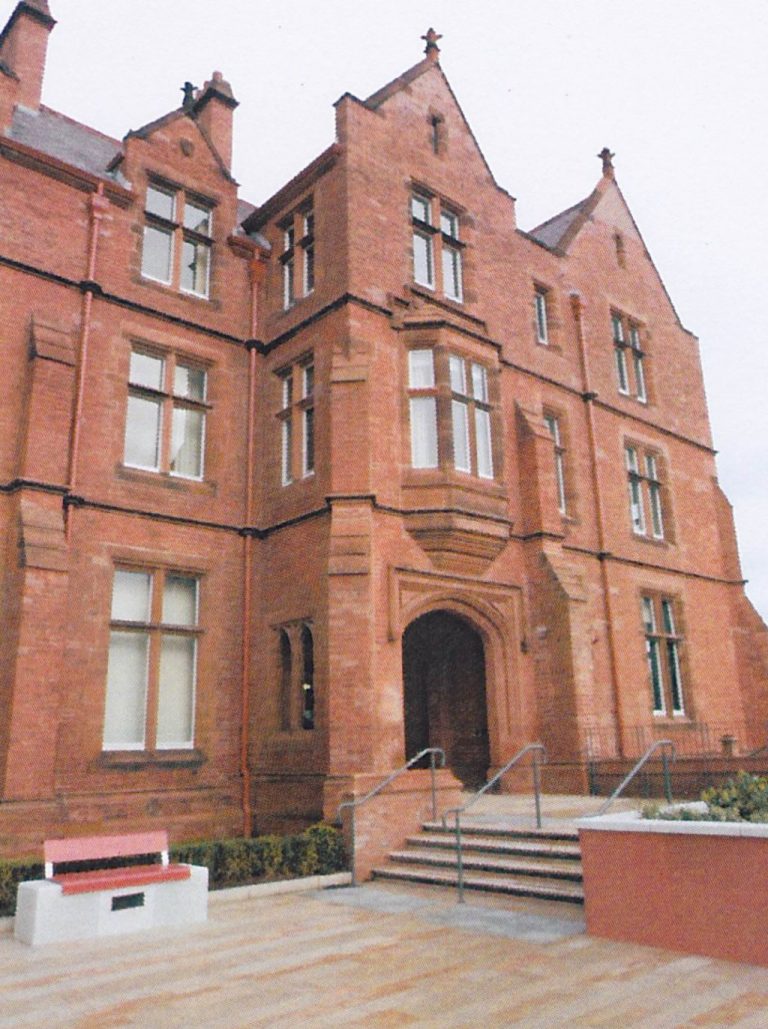 Riddel Hall QUB - UAH